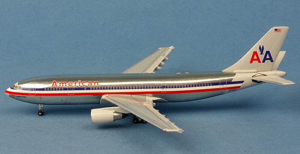 Blue Box Models BBX41669 Airbus A300-600 American Airlines N7083A