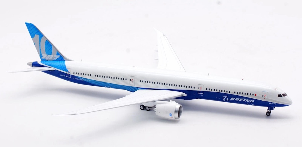 SQ Wings L2040 Boeing 787-10 Dreamliner Boeing House Color N528ZC