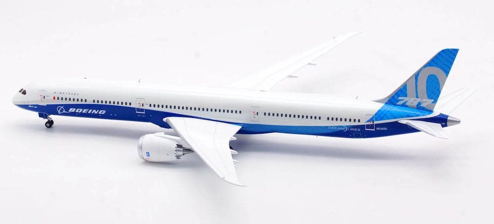 SQ Wings L2040 Boeing 787-10 Dreamliner Boeing House Color N528ZC